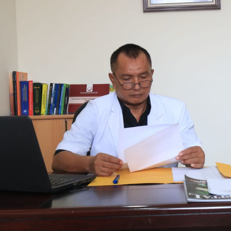 Dr Edeng Rachmat, MM