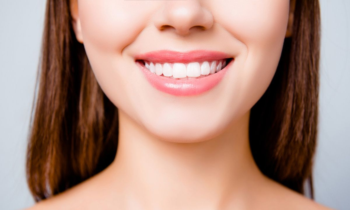 Ingin Senyum Sempurna dengan Gigi Putih? Lakukan Cara Ini | YesDok