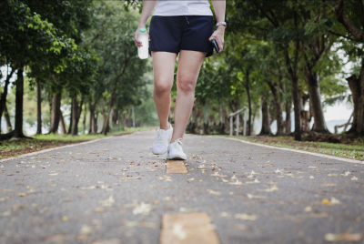 Pentingnya Terapkan Gaya Hidup Sehat dengan Berjalan Kaki | Yesdok.com