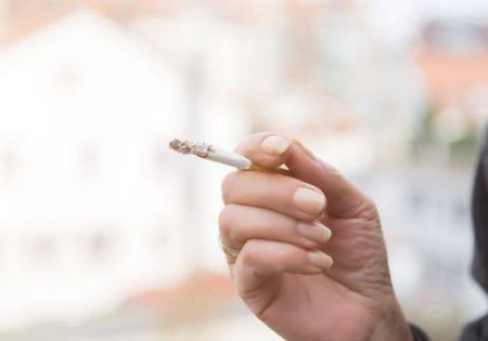 Dampak Merokok bagi Anak Usia Sekolah dan Remaja | YesDok